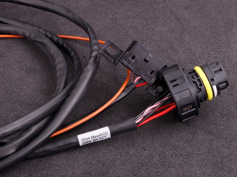 MaxxECU BMW M4 DCT cable harness - Pro-Race Engineering